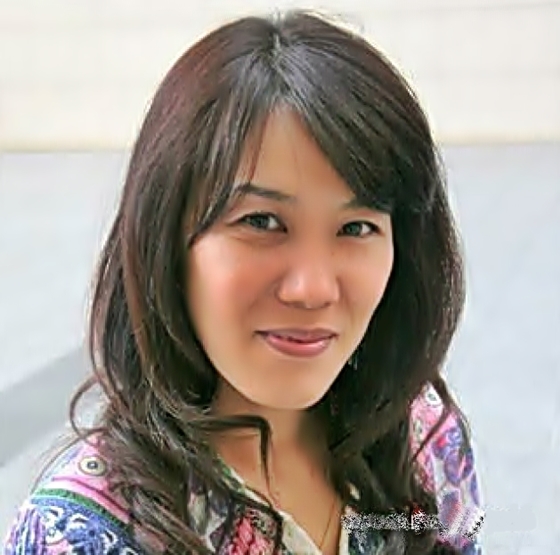 Ocho centímetros más cerca del cielo. Por Nancy Matsuda - International ...