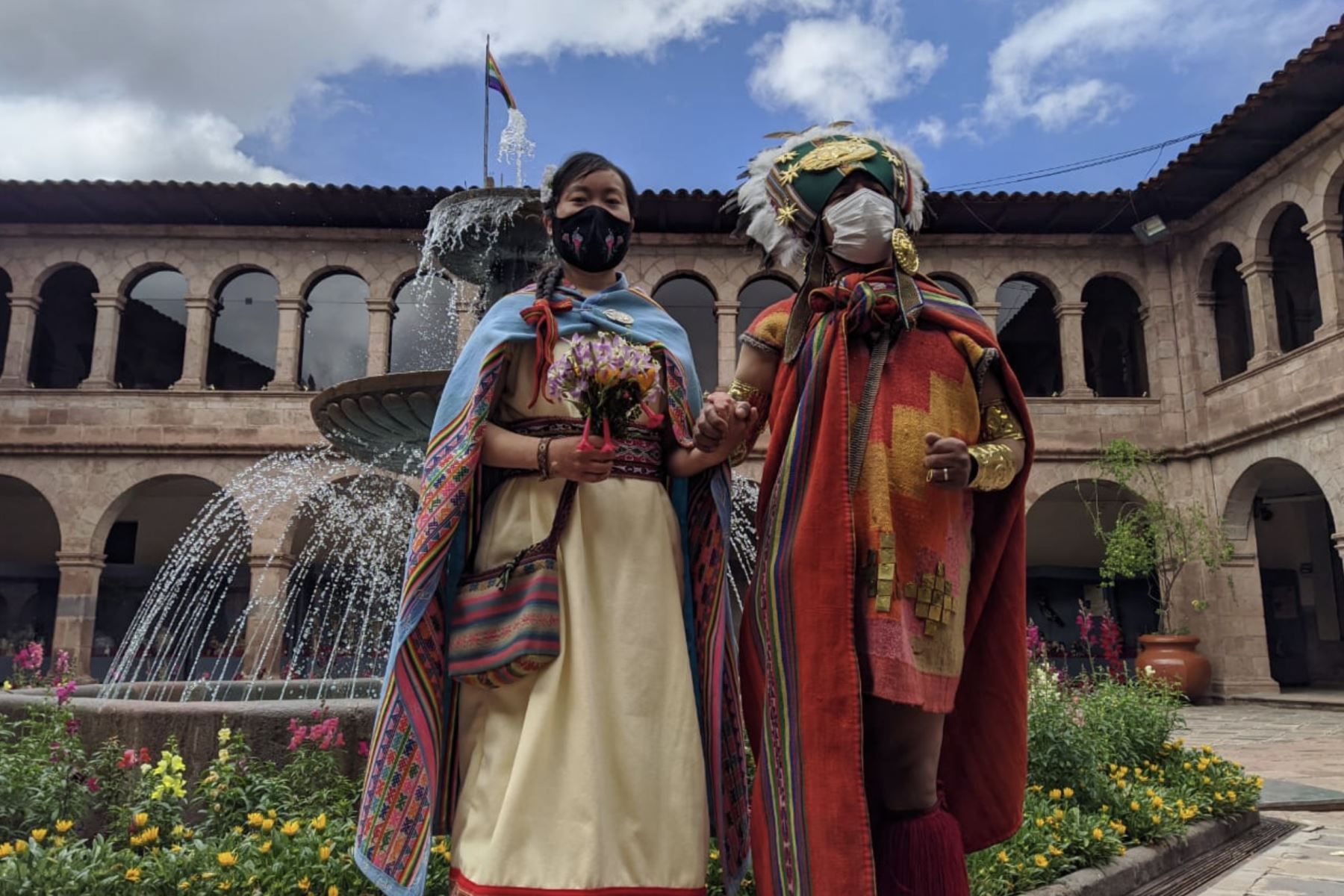 Japonesa y cusqueño contraen matrimonio vestidos de coya e inca ...