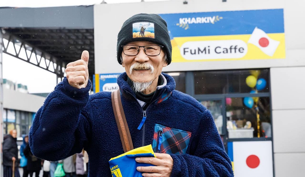 Un japonés de 75 años abre "Fumi Caffe" para dar comida a los ...