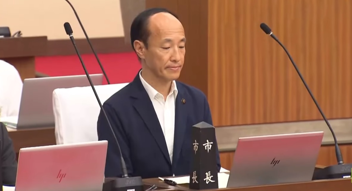 Alcalde en Japón perderá hasta 30 % de su salario si el público no ...