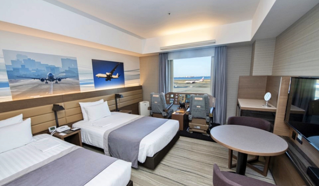 JAL y el Hotel Haneda Excel Tokyu lanzan una habitación con "cabina" de Boeing - International ...