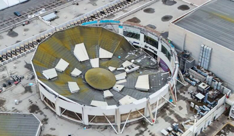 Perú: ocho muertos y 84 heridos tras colapso del techo de centro ...